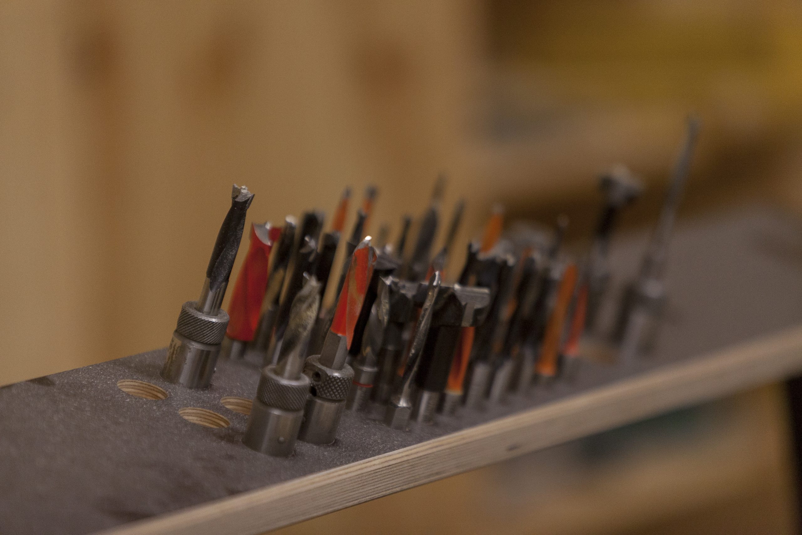 Aicinām komandā INSTRUMENTU ASINĀTĀJU - Avoti.lv